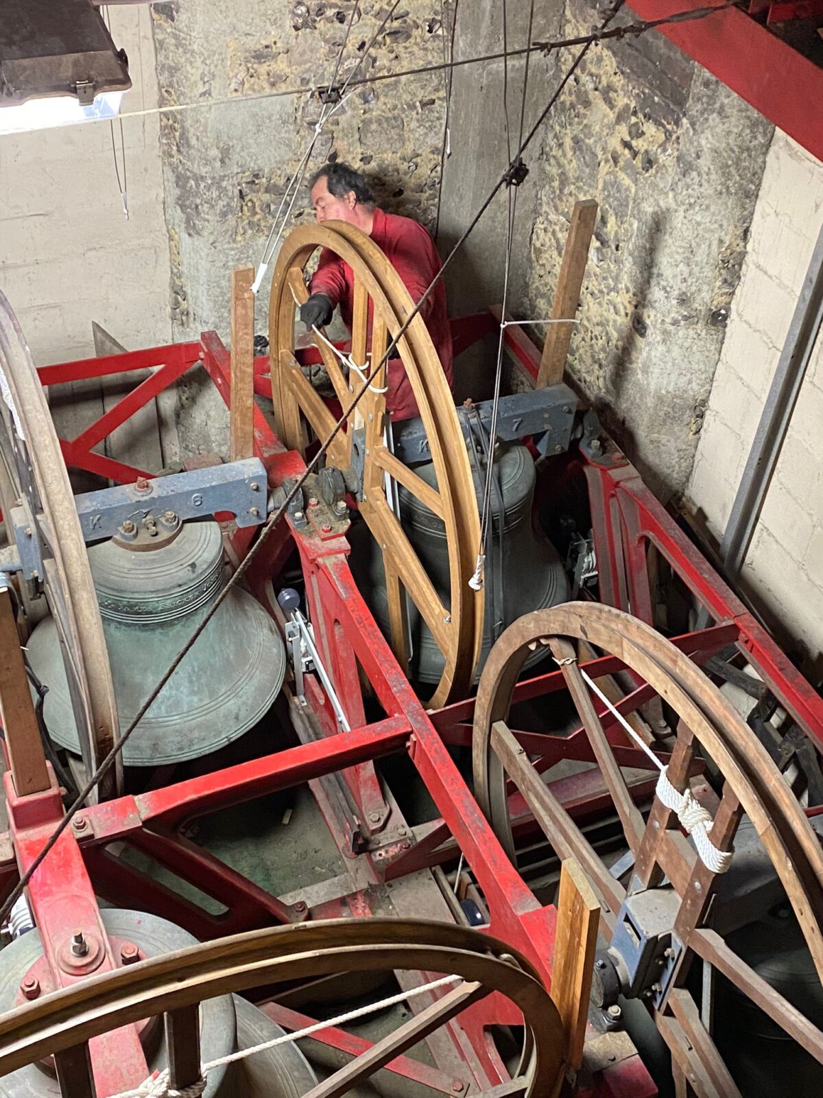 Our new carillon chiming device – Kingston Bell Ringers